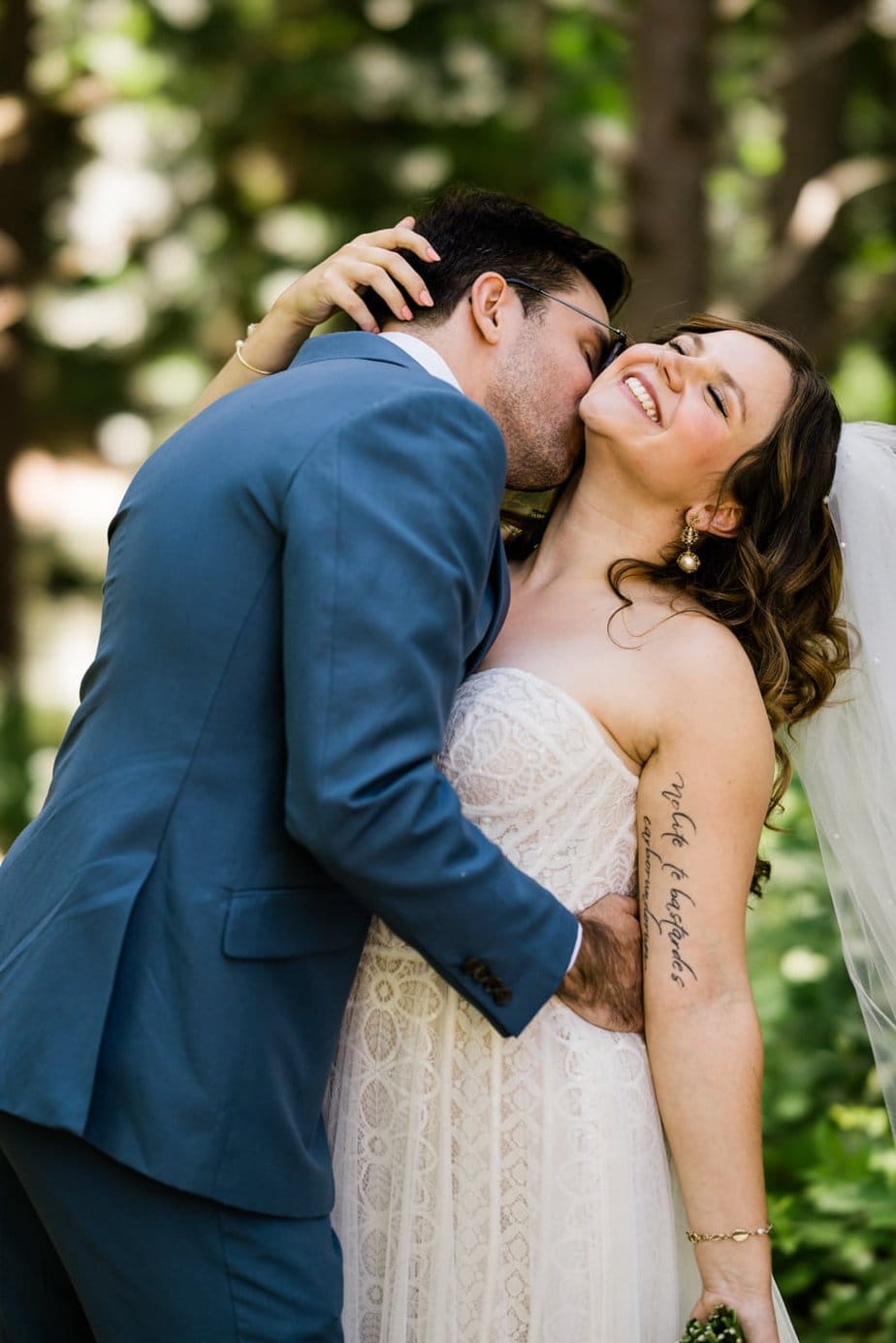 A Summer Charlottesville Vineyard Wedding - Kara Leigh Creative