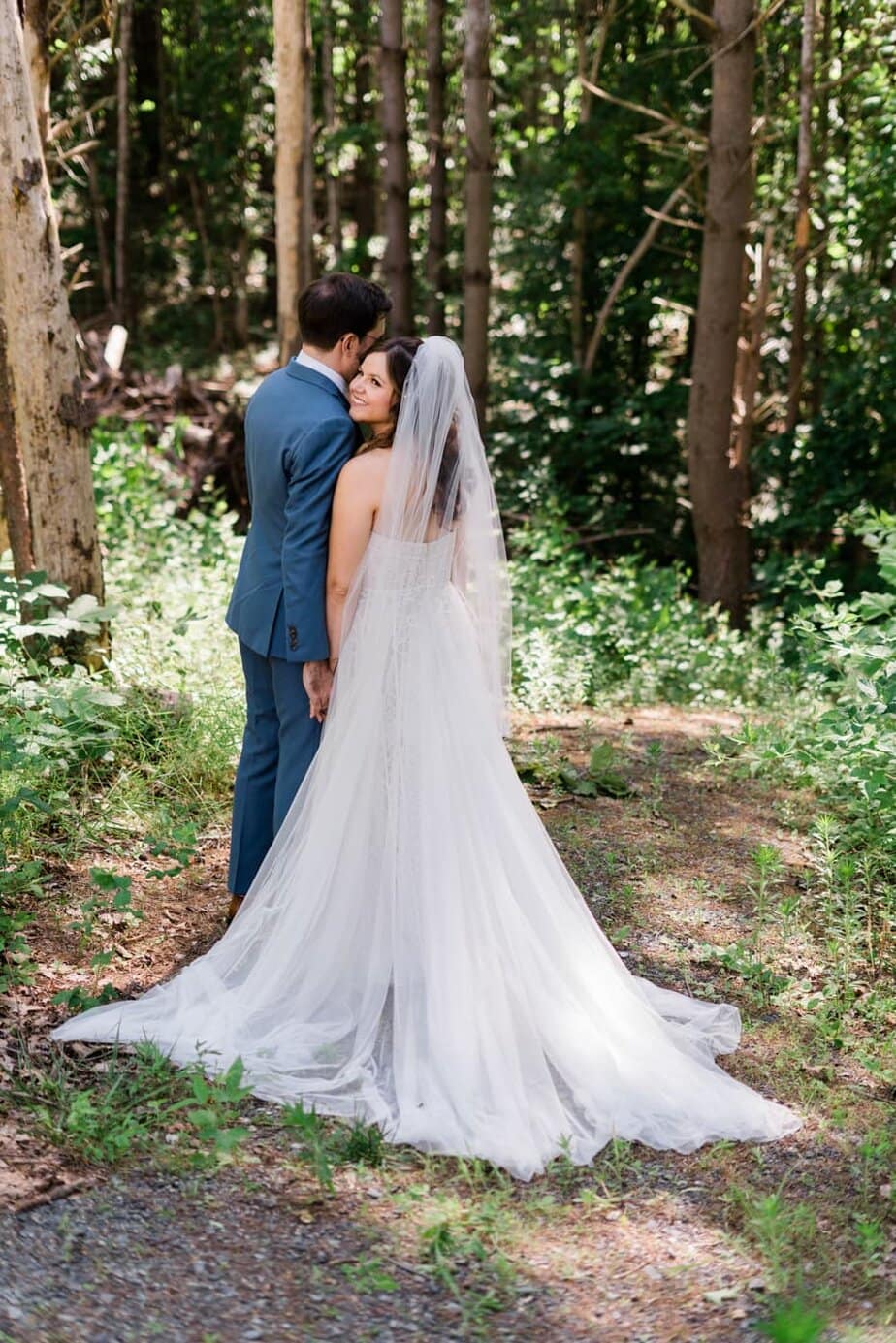 A Summer Charlottesville Vineyard Wedding - Kara Leigh Creative