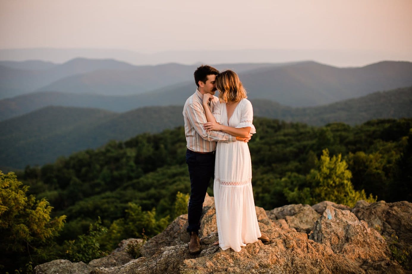 8 Tips for Picking the Perfect Engagement Session Outfit - Kara Leigh ...