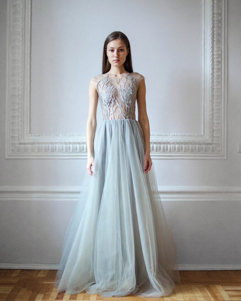 Non-Traditional Wedding Dress Ideas for 2024 - Kara Leigh Creative